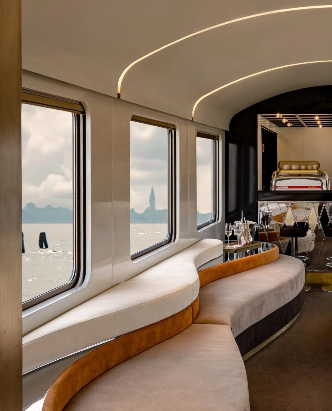 Discover La Dolce Vita: Luxury on the Orient Express